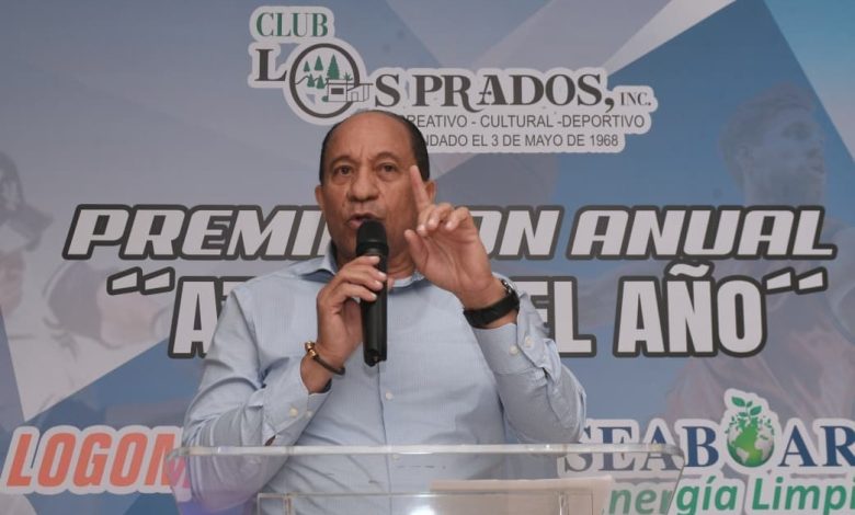 Club Los Prados premia a sus atletas destacados en una emociónate ...